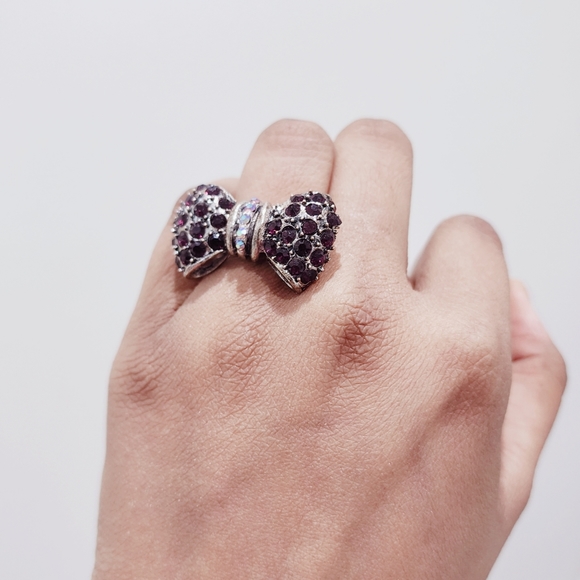 Jewelry | Vintage Bow Ring With Beautiful Stone Details Adjustable Ring ...